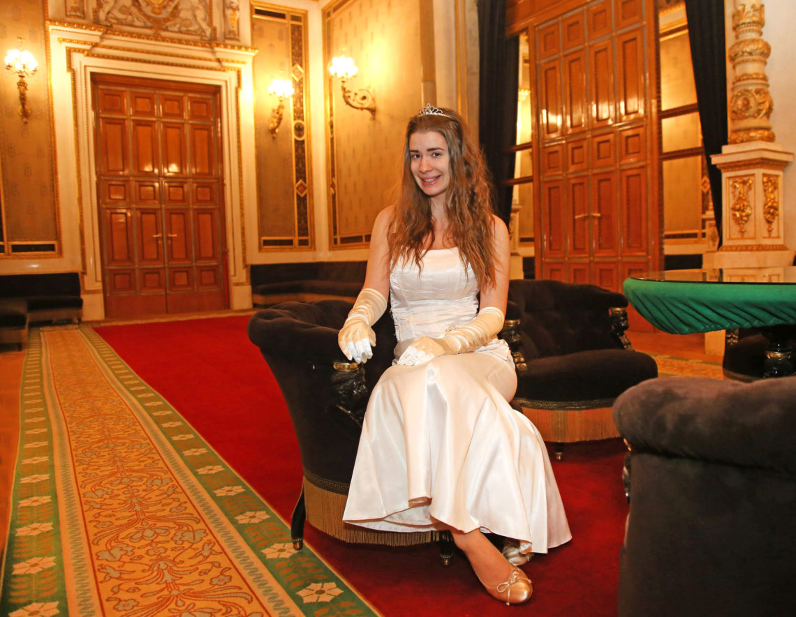 Opera Ball – Nora Sophie